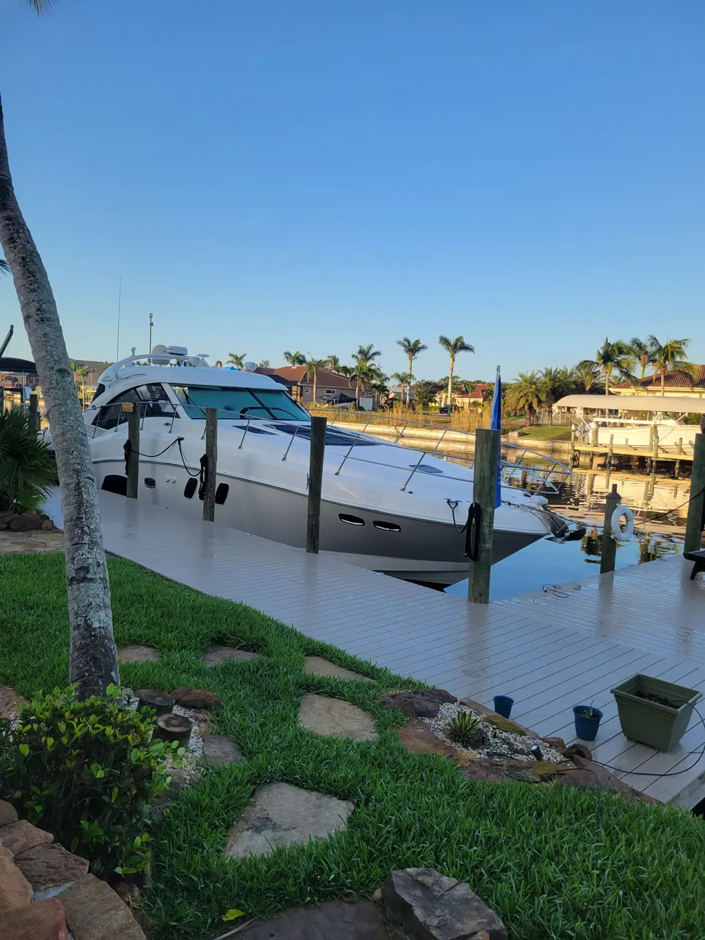 Yacht dock - Dockshare