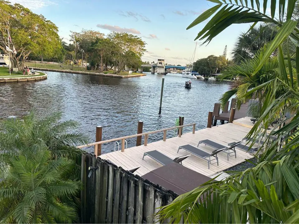 50 Foot Dock Deep Water No Fixed Bridges 50 AMP - Dockshare